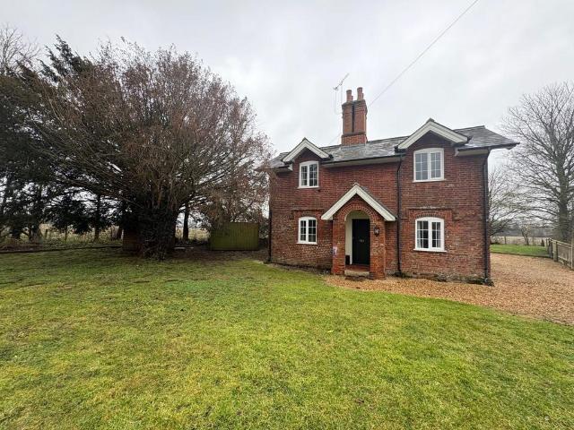 2 bedroom detached house to rent