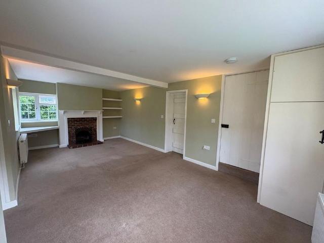2 bedroom detached house to rent