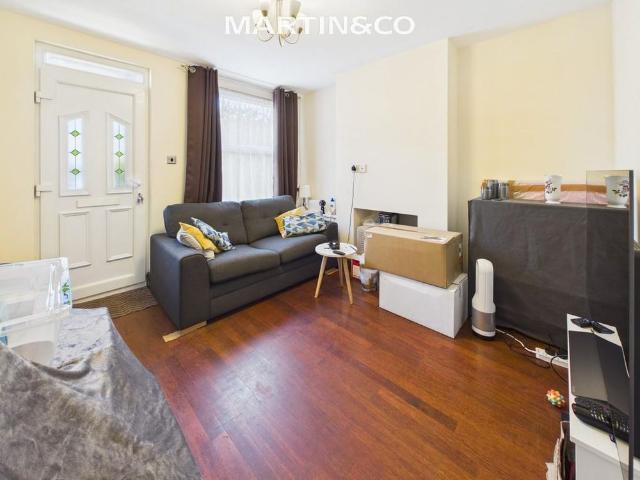 2 bedroom detached house to rent
