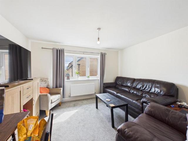 2 bedroom detached house to rent