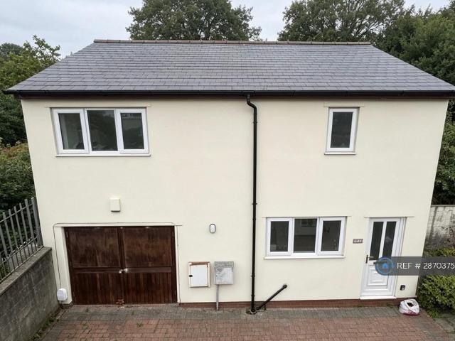 2 bedroom detached house to rent