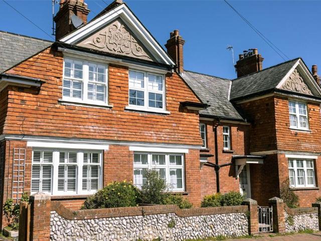 2 bedroom detached house to rent