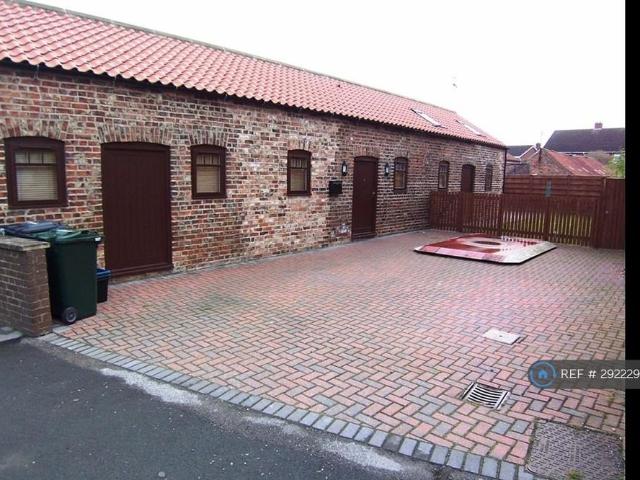 2 bedroom detached house to rent
