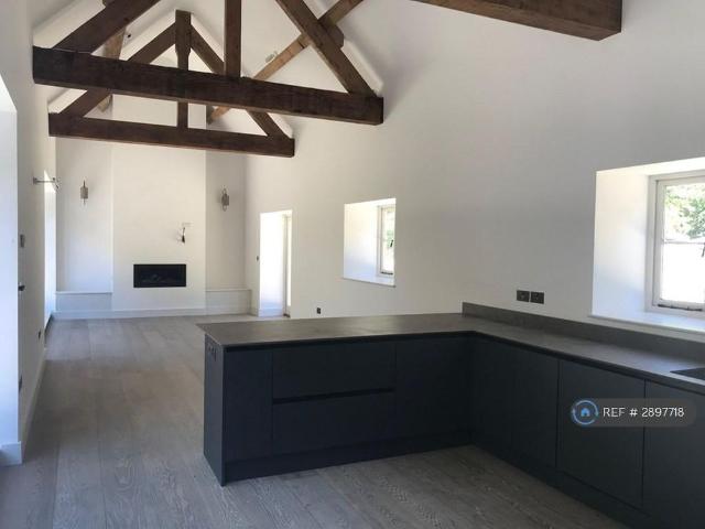 2 bedroom detached house to rent
