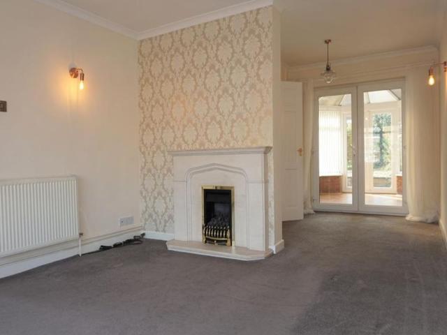 2 bedroom detached house to rent