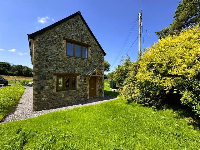 2 bedroom detached house to rent