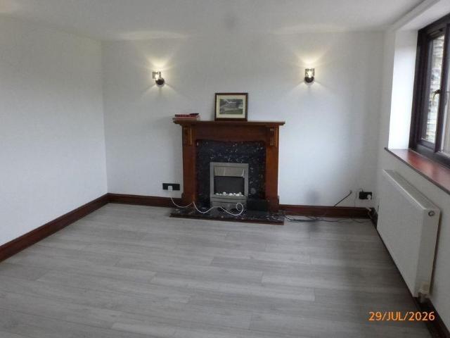 2 bedroom detached house to rent