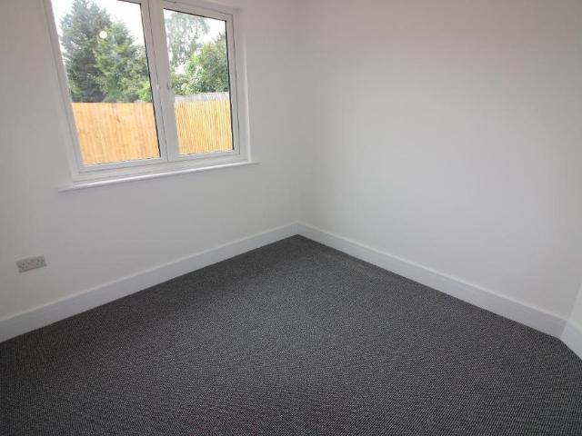 2 bedroom detached house to rent