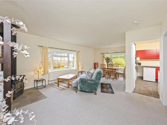 2 bedroom detached house to rent
