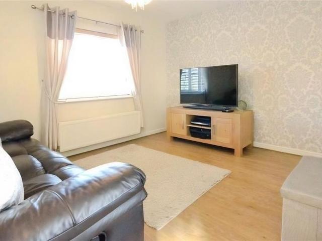 2 bedroom detached house to rent