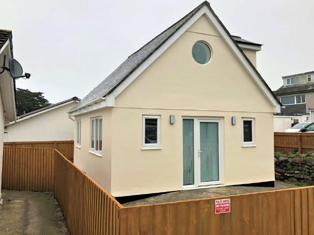 2 bedroom detached house to rent