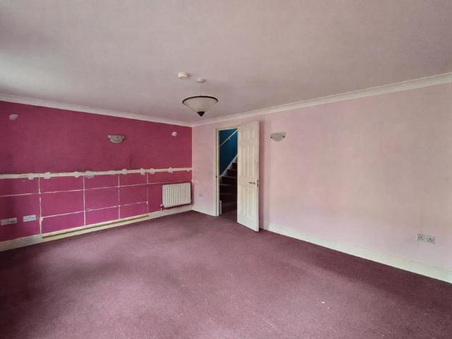 2 bedroom detached house to rent