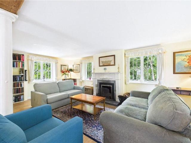 2 bedroom detached house to rent