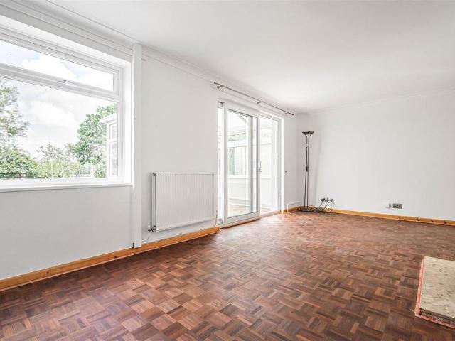 2 bedroom detached house to rent