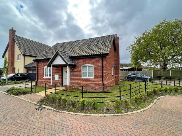 2 bedroom detached house to rent