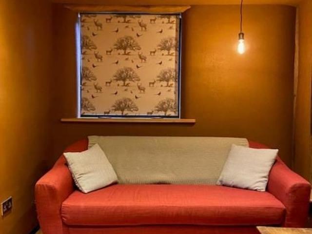 2 bedroom detached house to rent
