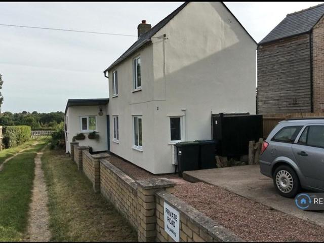 2 bedroom detached house to rent