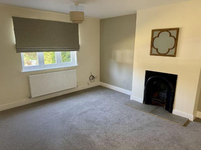 2 bedroom detached house to rent