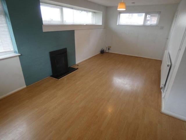 2 bedroom detached house to rent