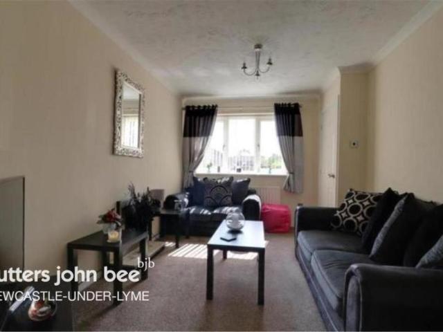 2 bedroom detached house to rent