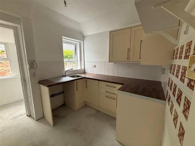 2 bedroom detached house to rent