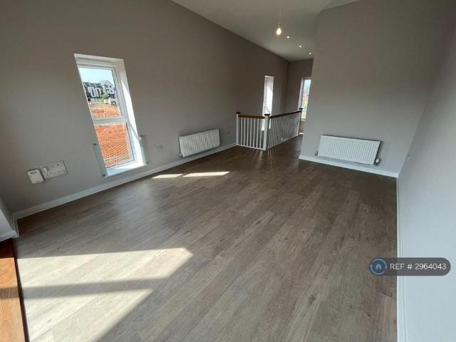 2 bedroom detached house to rent
