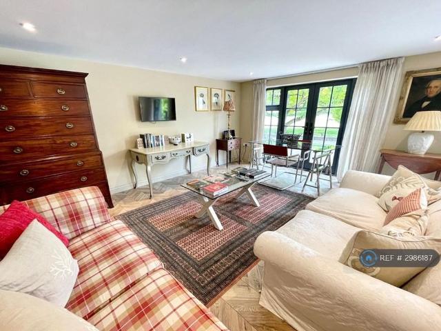 2 bedroom detached house to rent