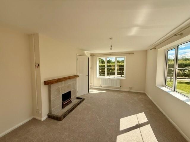2 bedroom detached house to rent