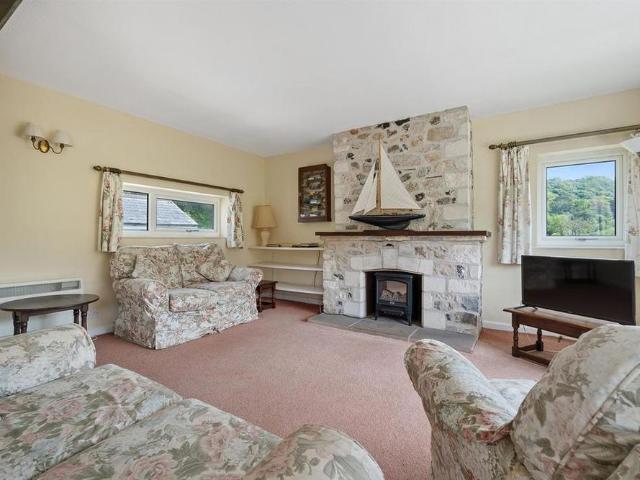 2 bedroom detached house to rent