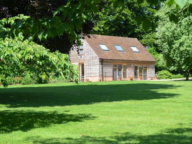 2 bedroom detached house to rent