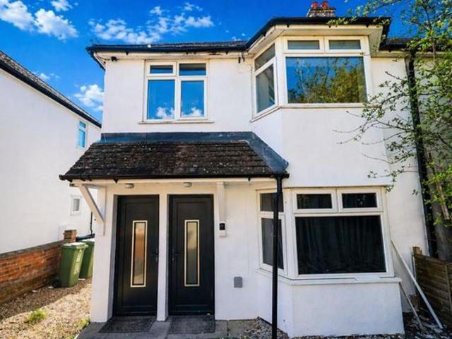 2 bedroom detached house to rent