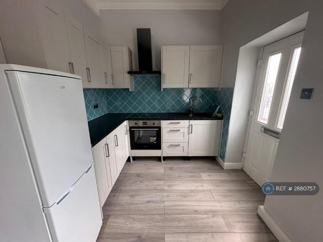 2 bedroom detached house to rent