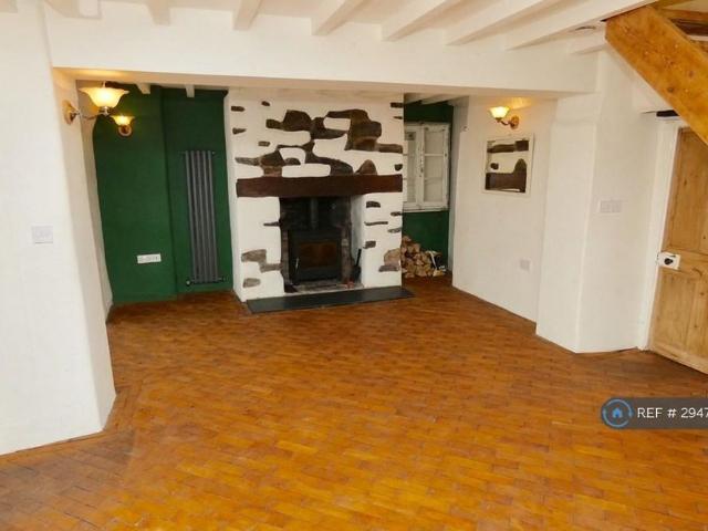 2 bedroom detached house to rent