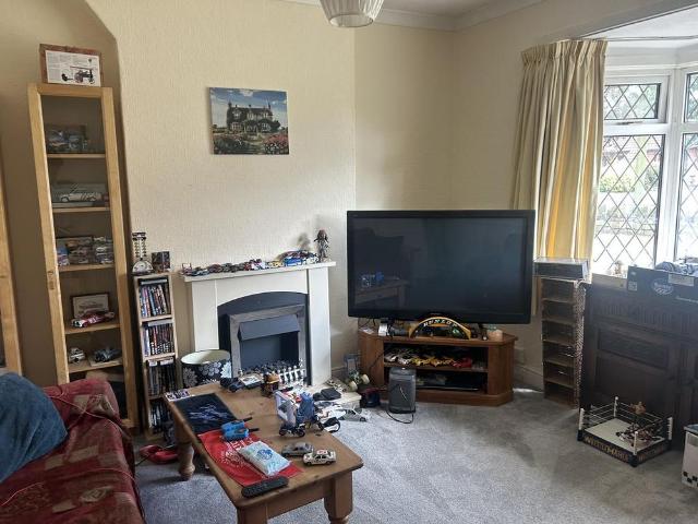 2 bedroom detached house to rent