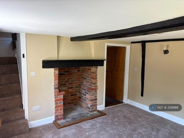 2 bedroom detached house to rent