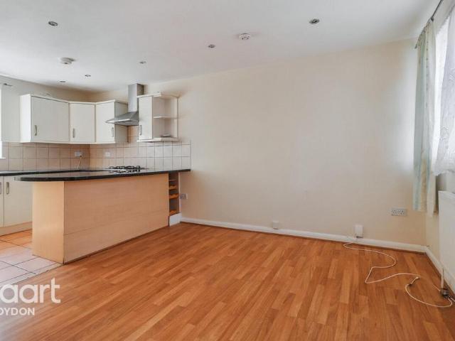 2 bedroom detached house to rent