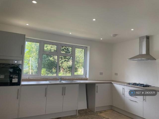 2 bedroom detached house to rent