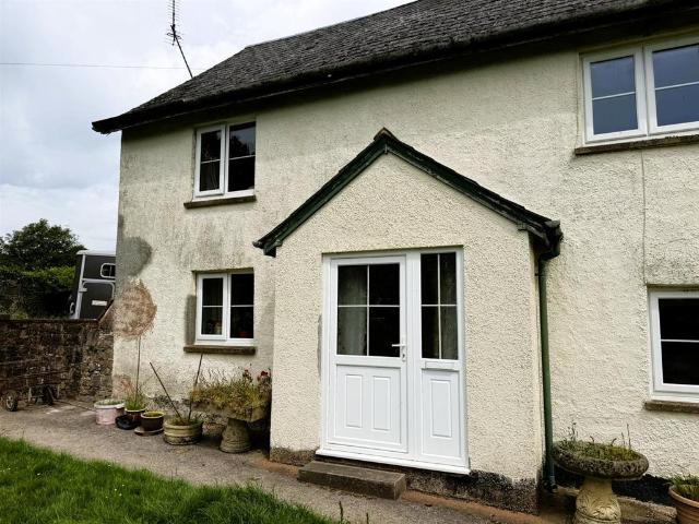 2 bedroom detached house to rent