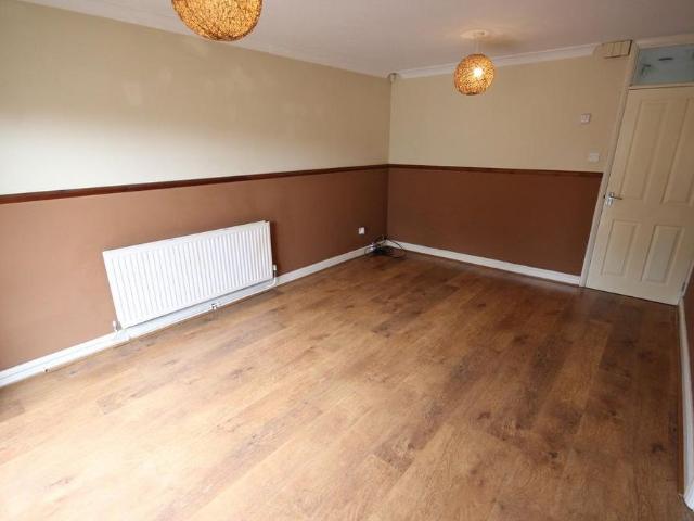 2 bedroom detached house to rent