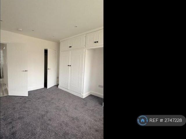 2 bedroom detached house to rent