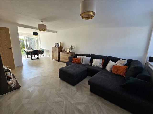 2 bedroom detached house to rent