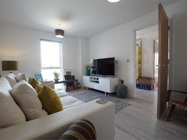 2 bedroom detached house to rent