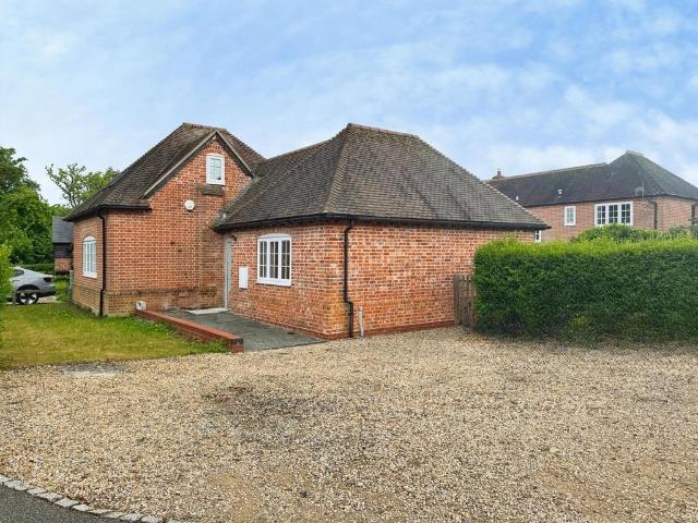 2 bedroom detached house to rent