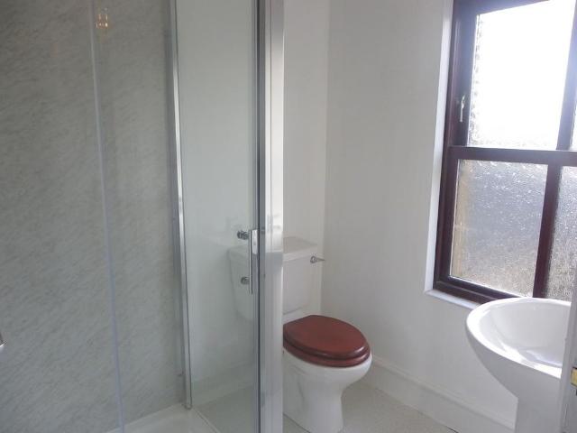 2 bedroom detached house to rent