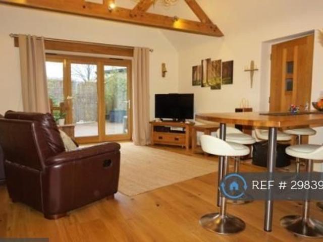 2 bedroom detached house to rent