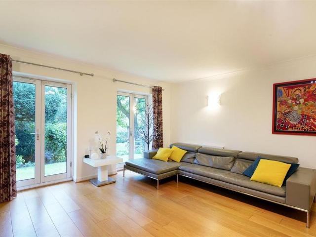 2 bedroom detached house to rent