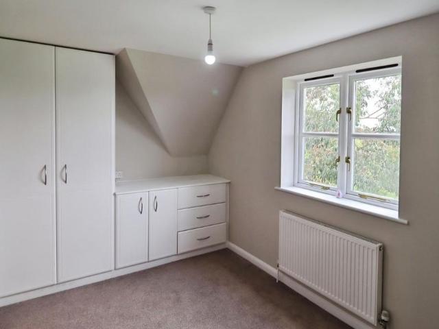 2 bedroom detached house to rent