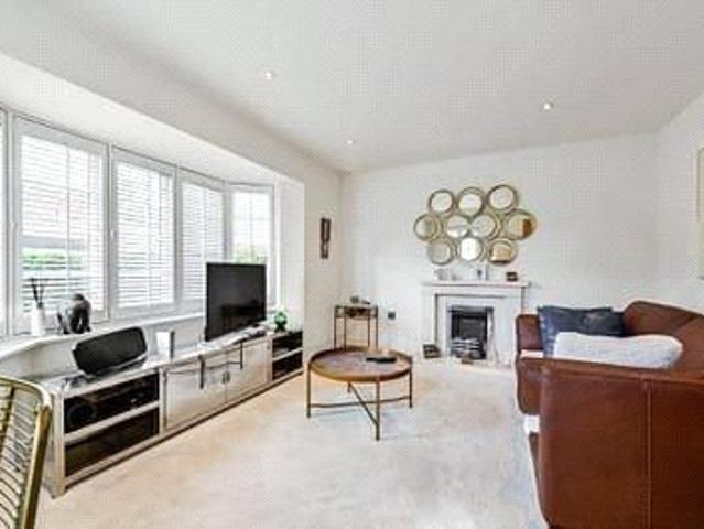 2 bedroom detached house to rent