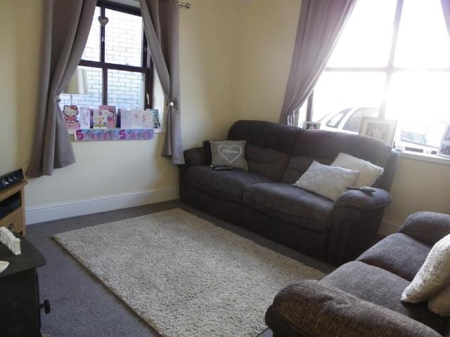 2 bedroom detached house to rent