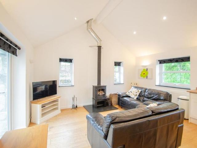 2 bedroom detached house to rent